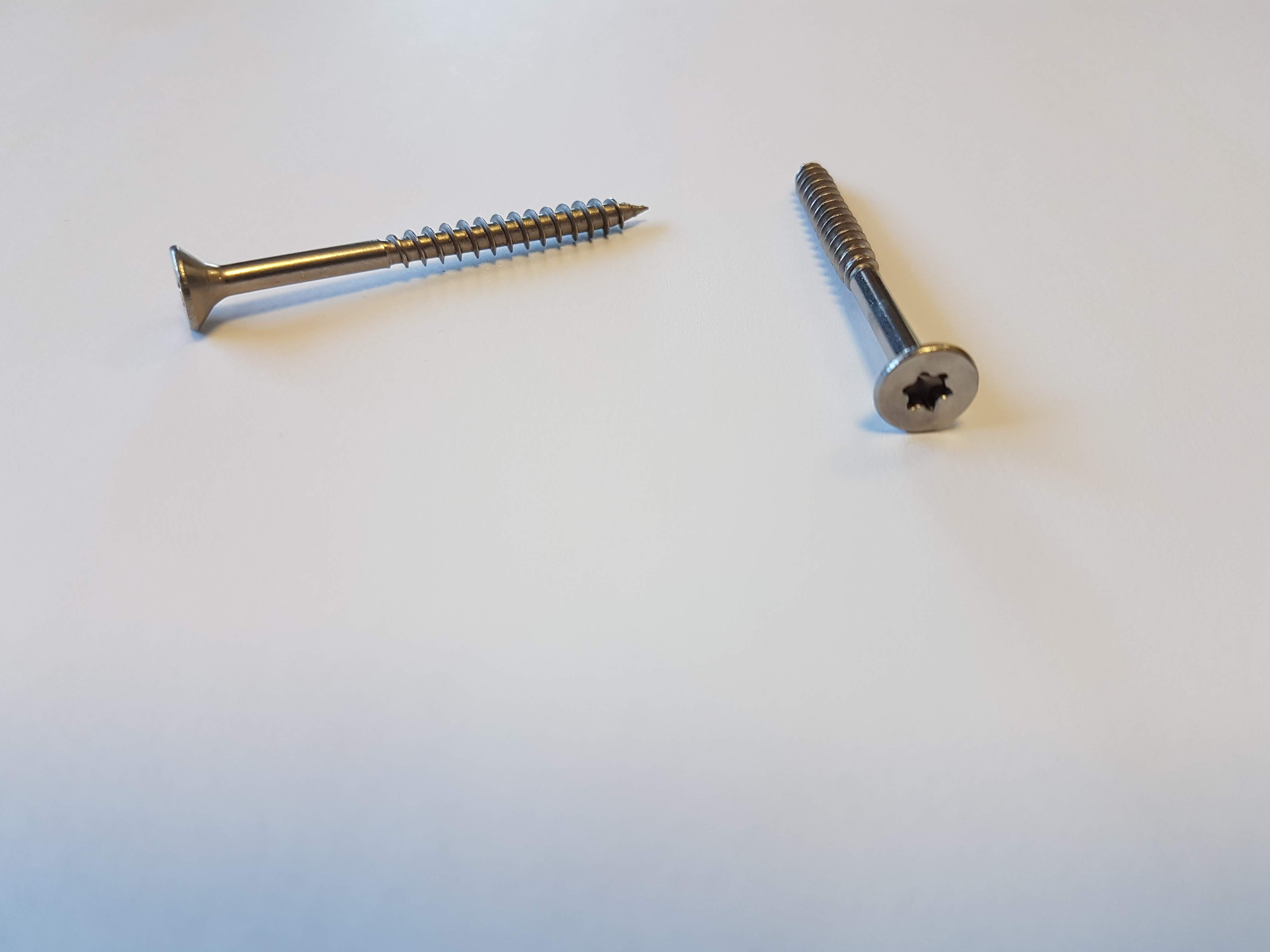 Vis inox A2 pour une fixation idéale des lames de terrasse avec une ...